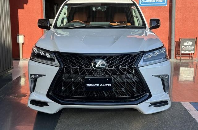 2018 Lexus Lx 4WD - Car Price $77,381