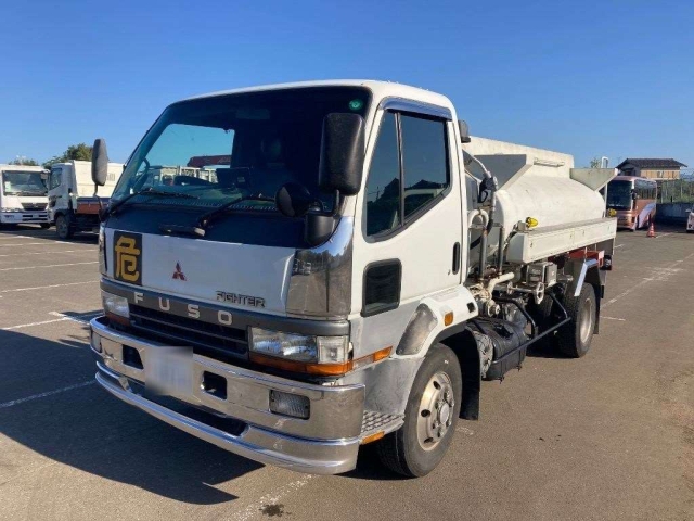 2000 Mitsubishi Fuso Fighter FH21HE - Car Price $18,310