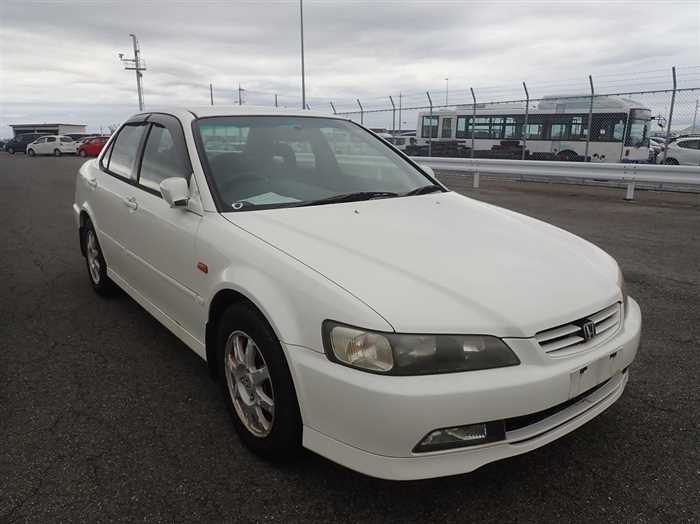1999 Honda Accord CF4 2WD - Car Price $2,700