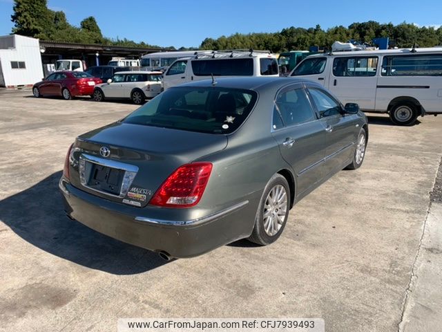 2006 Toyota Crown Majesta DBA-UZS186 2WD - Car Price $2,575
