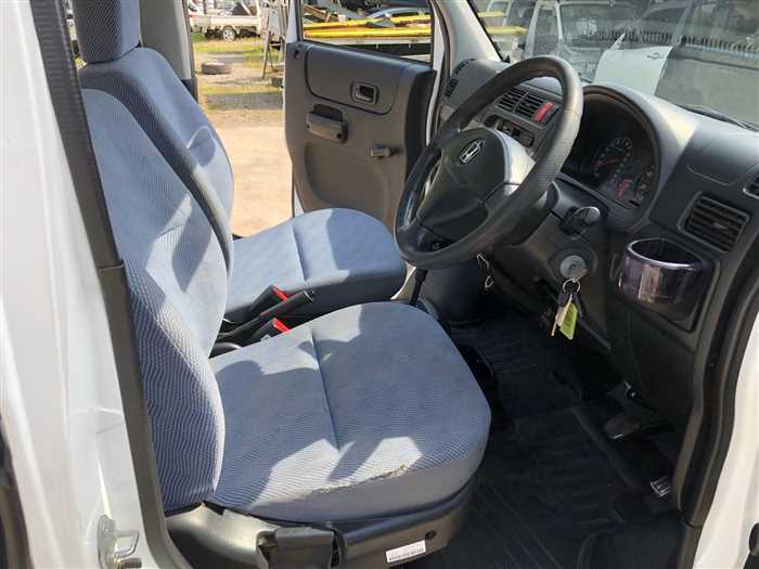 2017 Honda Acty Van HH6 4WD - Car Price $1,550