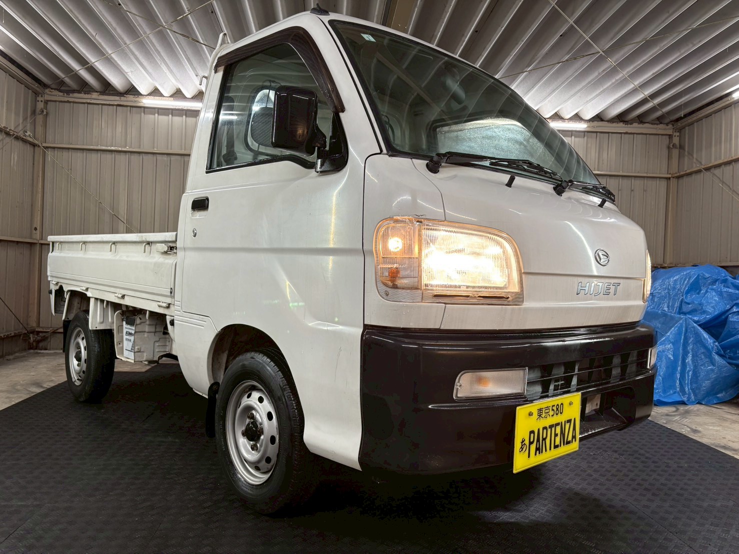 1999 Daihatsu Hijet Truck S210P 4WD - Car Price $2,172