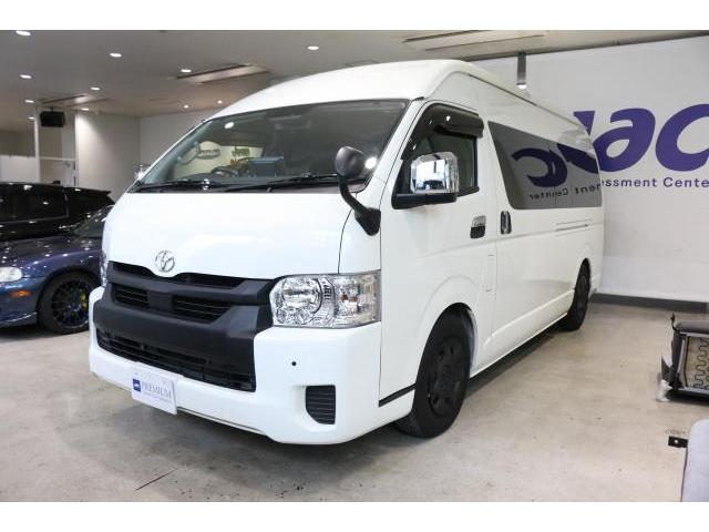 Japanese Used Toyota Hiace Commuter for Sale. Best Value for Money