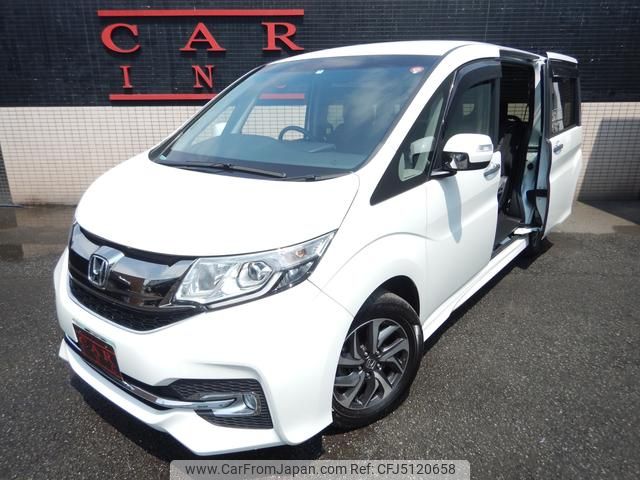 2015 Honda Stepwagon DBA-RP3 2WD - Car Price $11,096
