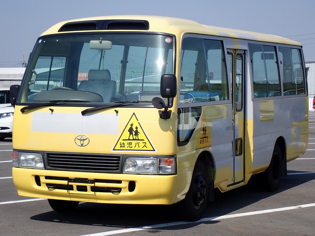 Used Bus / Minibus For Sale In Jamaica | CAR FROM JAPAN