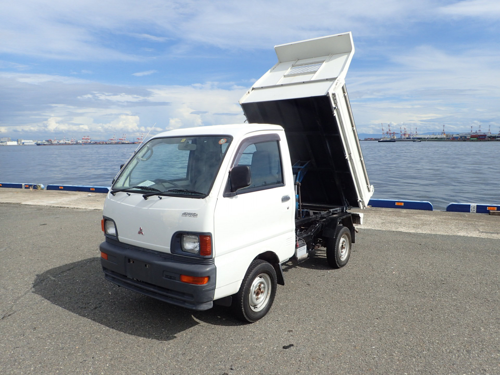 1997 Mitsubishi Minicab Truck U42T 4WD - Car Price $1,933