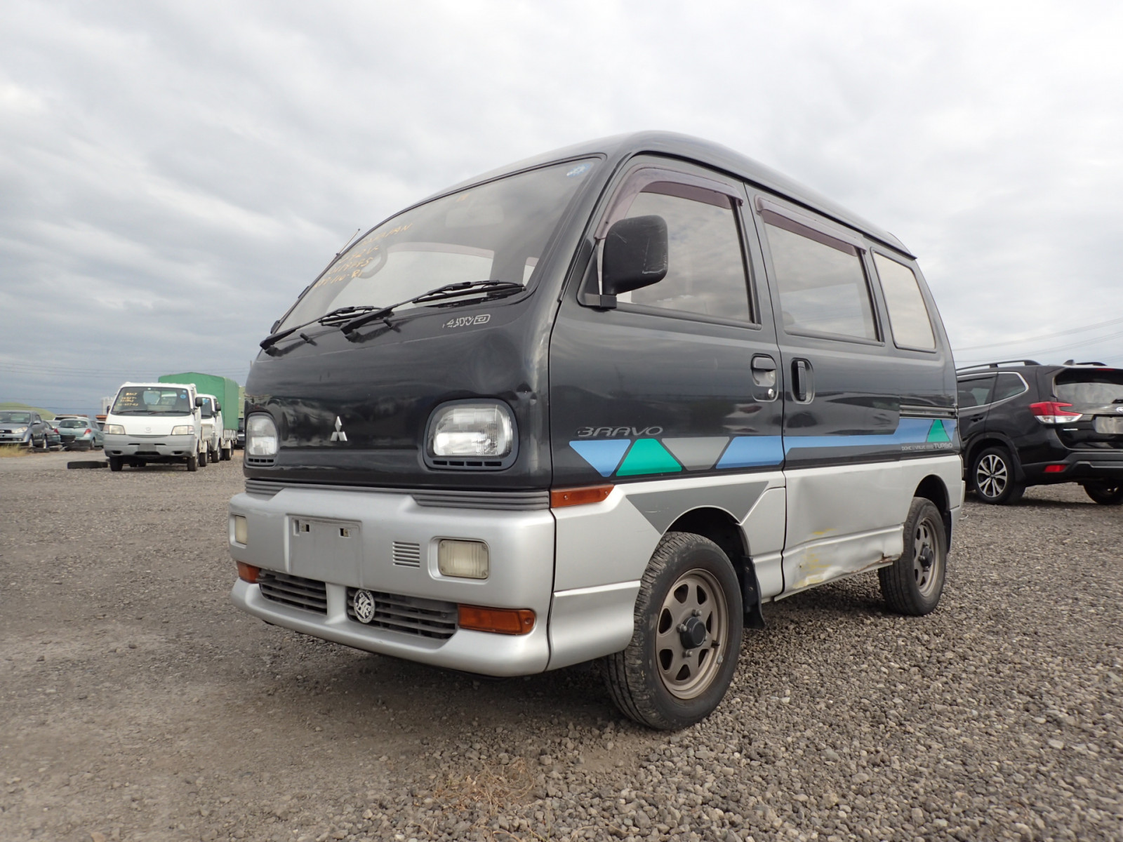 1993 Mitsubishi Minicab Bravo U42V 4WD - Car Price $1,822