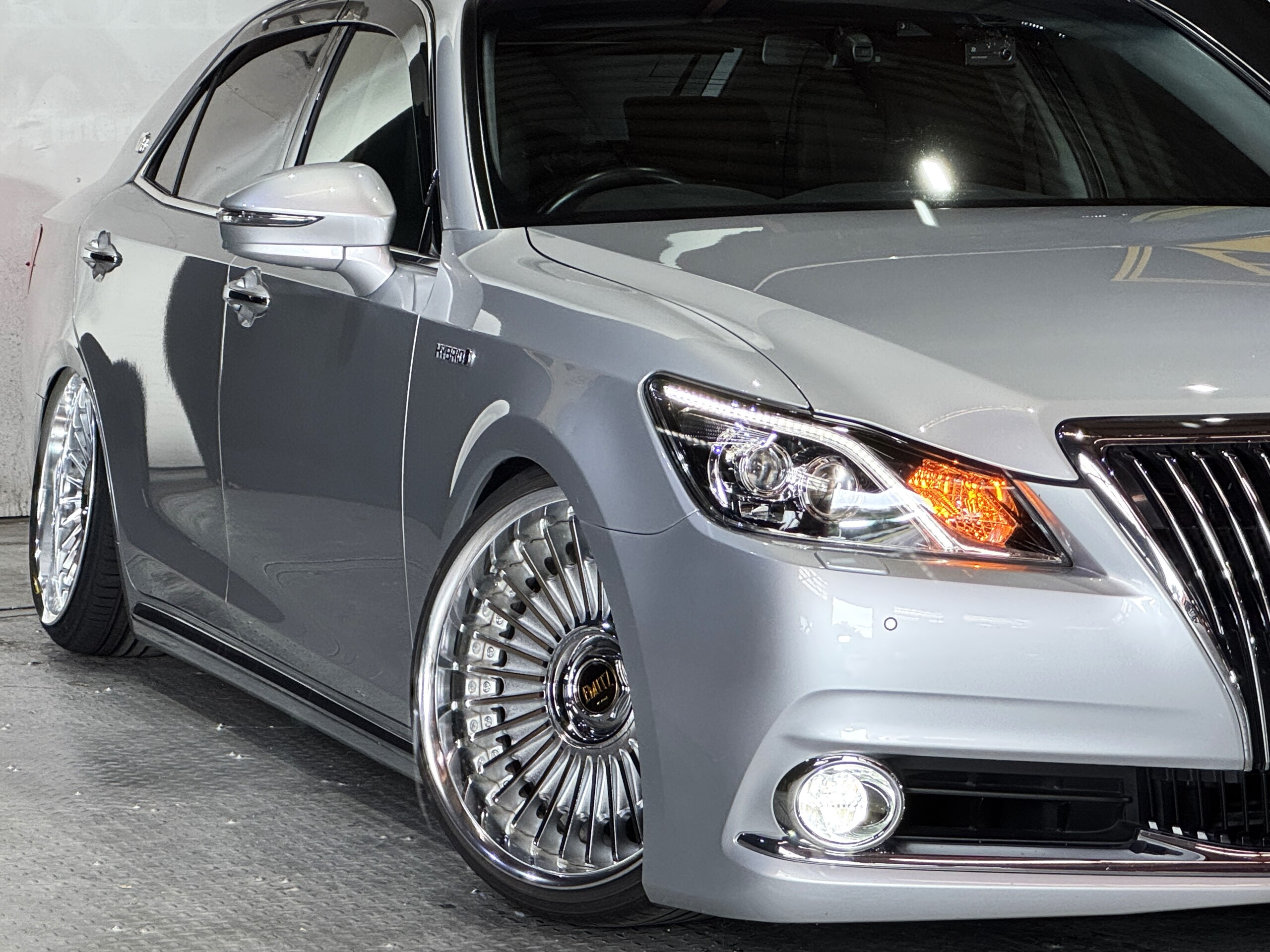 2017 Toyota Crown Majesta 4WD - Car Price $23,939