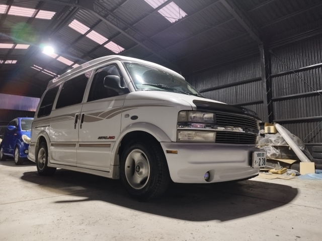 1998 Chevrolet Astro CL14G 4WD - Car Price $5,412