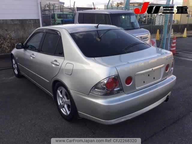 2000 Toyota Altezza SXE10 - Car Price $4,144