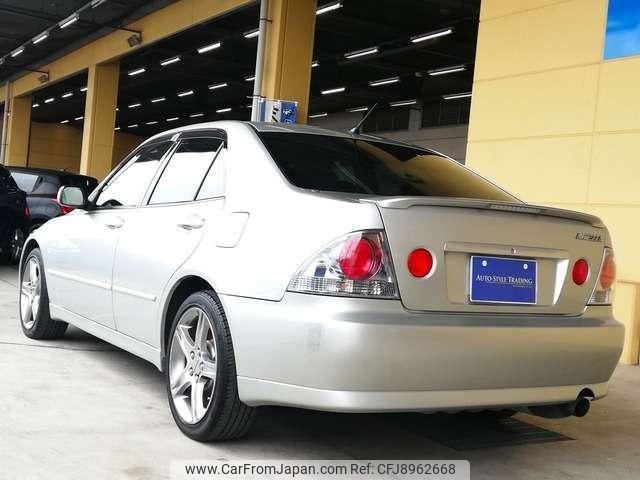 2005 Toyota Altezza GH-SXE10 - Car Price $5,486