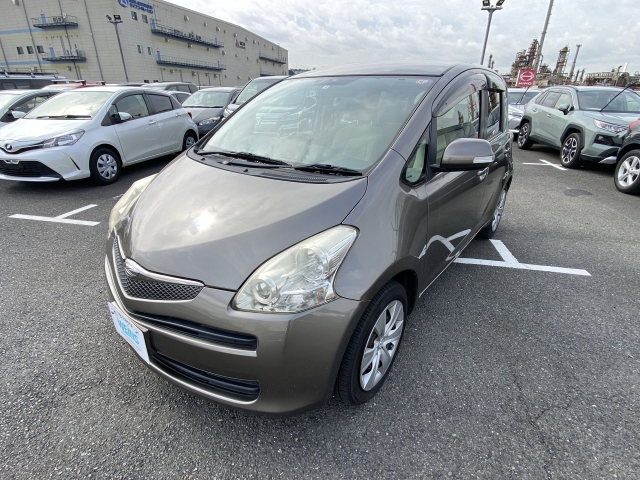 2009 Toyota Ractis DBA-SCP100 2WD - Car Price $1,400