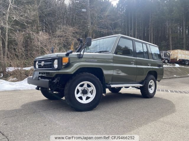 1997 Toyota Land Cruiser KC-HZJ77V 4WD - Car Price $21,390