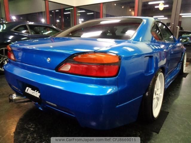 2000 Nissan Silvia S15 - Car Price $13,136