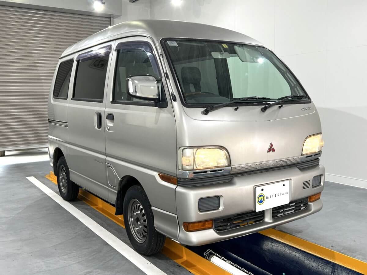 1998 Mitsubishi Minicab Van V-U44V 4WD - Car Price $2,780