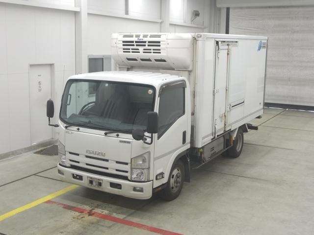 2013 Isuzu Elf Wide NPR85 - Car Price $5,002