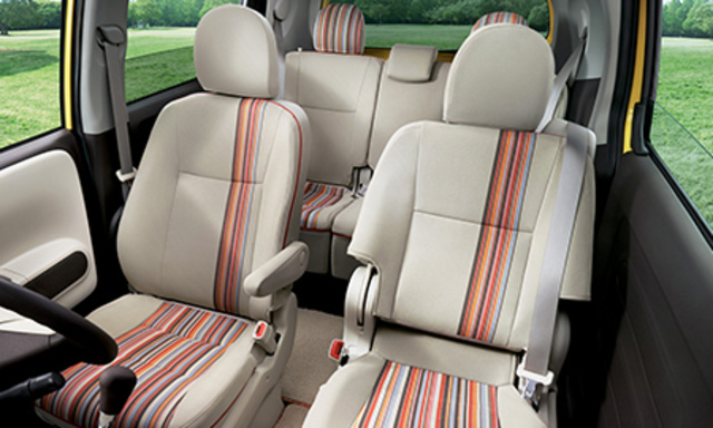 Toyota Porte F A La Mode Deux Specs, Dimensions and Photos | CAR FROM JAPAN