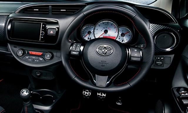 Toyota Vitz Rs Gs Specs, Dimensions and Photos | CAR FROM JAPAN