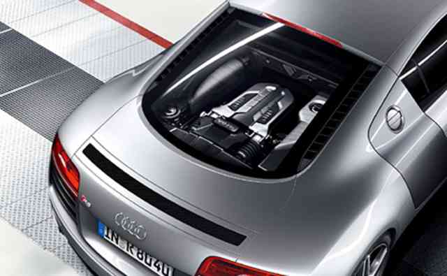 Audi R8 5.2fsi Quattro Specs, Dimensions and Photos | CAR FROM JAPAN