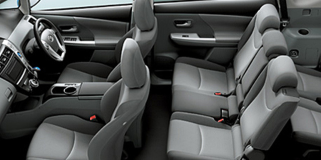 Toyota Prius Alpha S Specs, Dimensions and Photos | CAR FROM JAPAN