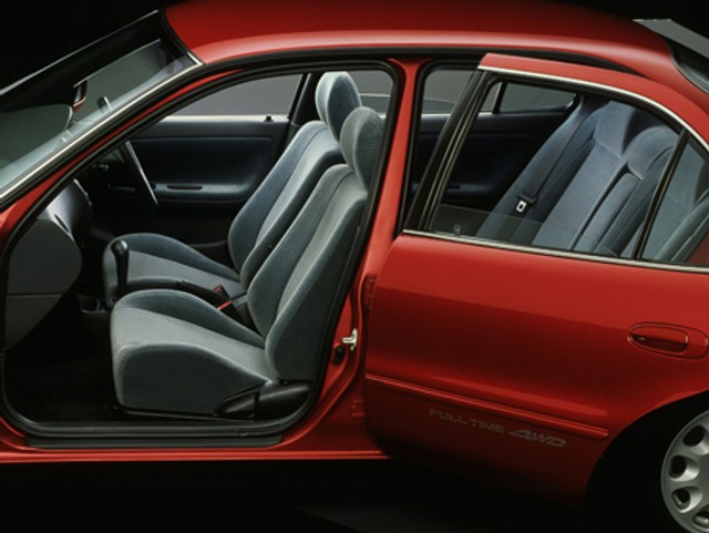 Toyota Sprinter Se-g Specs, Dimensions and Photos | CAR FROM JAPAN