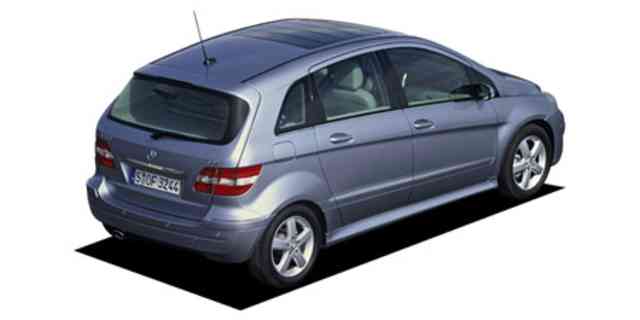 Mercedes Benz Bclass B200 Specs, Dimensions and Photos | CAR FROM JAPAN