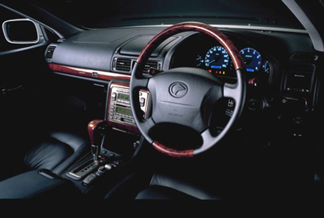 Toyota Progres Nc300 Ir Version Walnut Package Specs, Dimensions and ...